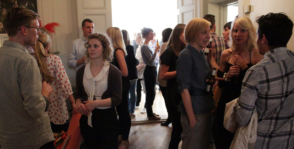 Några bilder: Mingel på kontoret! | Psykologifabriken